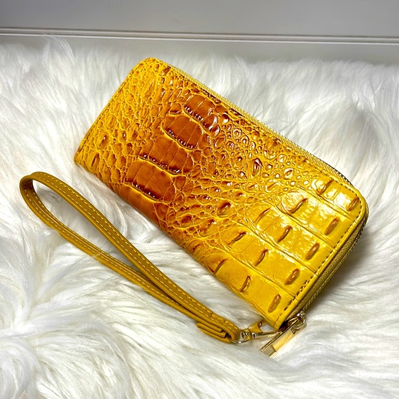 Xoxo, Carly | Bags | Tritexture Yellow Single Zipper Wallet With Strap ...